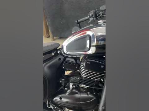 JAVA 42 Bobber Black Mirror | JAWA 42 Bobber PPF| #jawa #jawa42bobber ...