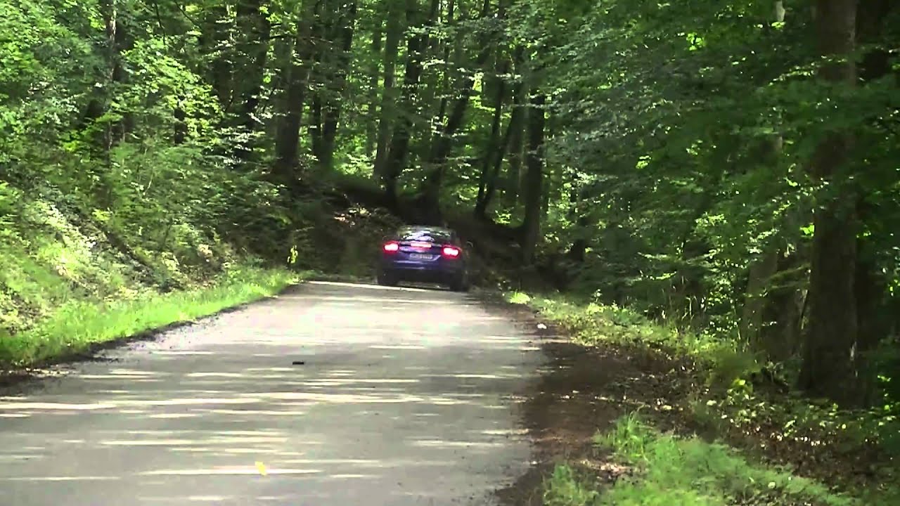 Audi TTRS Sound extrem im Wald - YouTube
