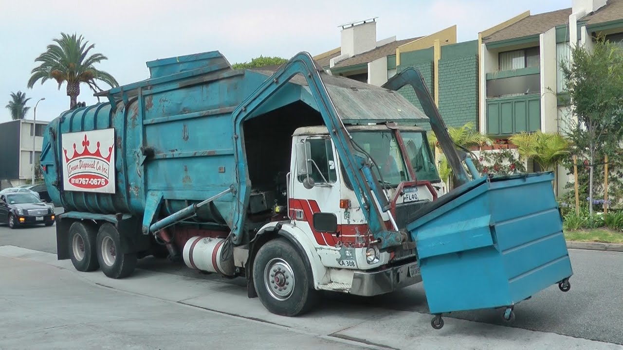 C&O Ultralight Front Loader: Crown Disposal - YouTube