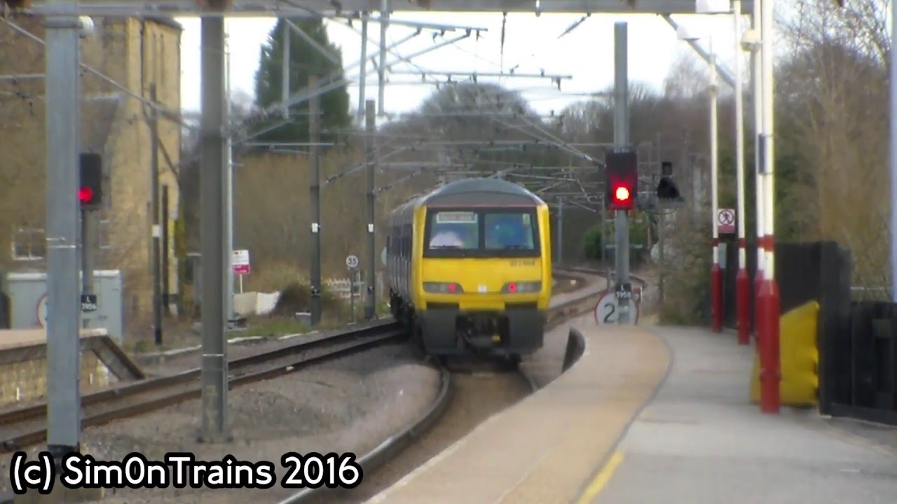 Northern Rail Class 322, 322484, 2D61 departing Ilkley (16th March 2016 ...