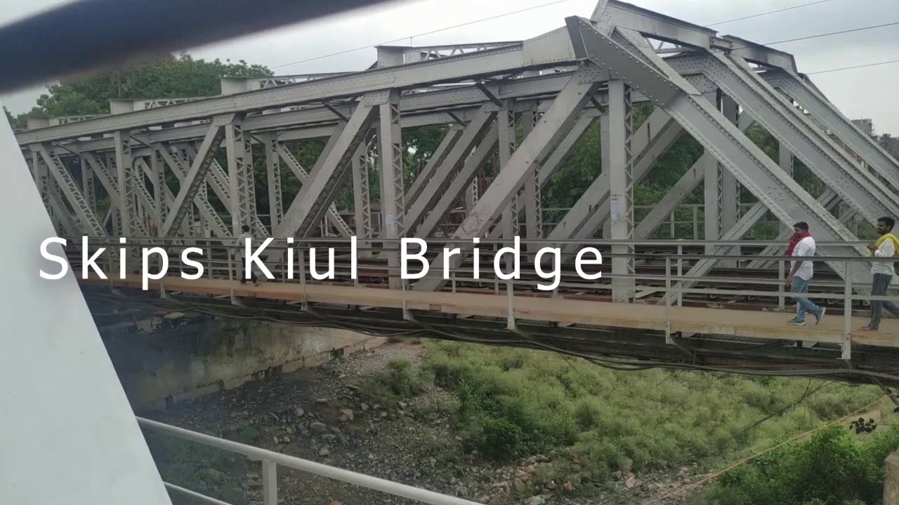 Journey in Poorva express from Luckeesarai junction to jamui - YouTube