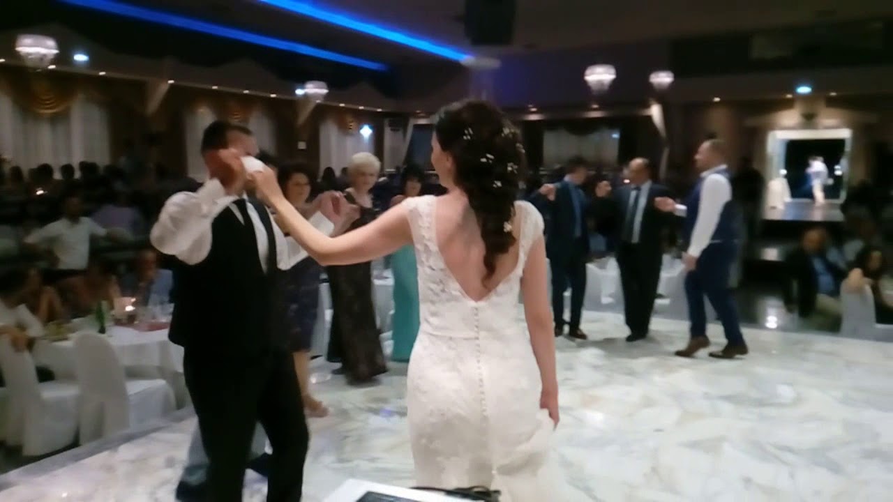 DJ ΒΑΓΓΕΛΗΣ ΜΠΑΖΑΝΗΣ(6973049594)ΓΑΜΟΣ ΘΟΔΩΡΟΣ & ΒΑΝΕΣΑ ΣΤΟ ΚΕΝΤΡΟ ...