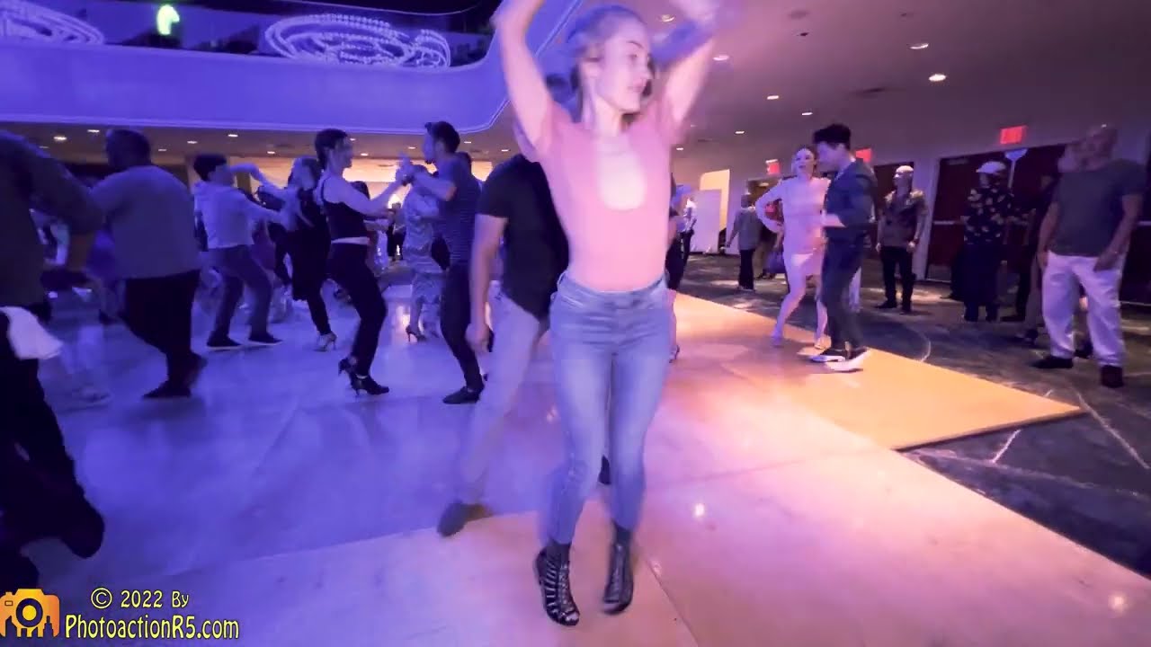 SALSA CONGRESS 2022 NYC sunday/night - YouTube