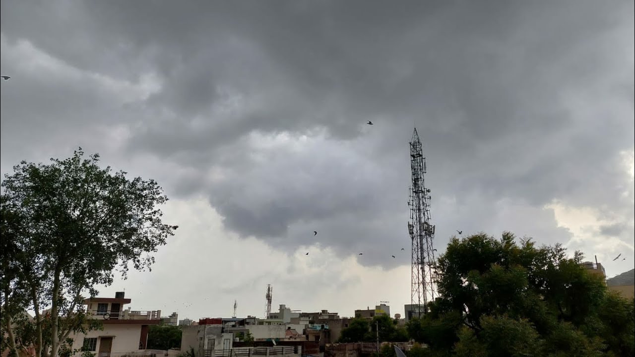 Thunderstorms in Ajmer 2023 rain sound😱#strom #ajmer#2023strom #india# ...