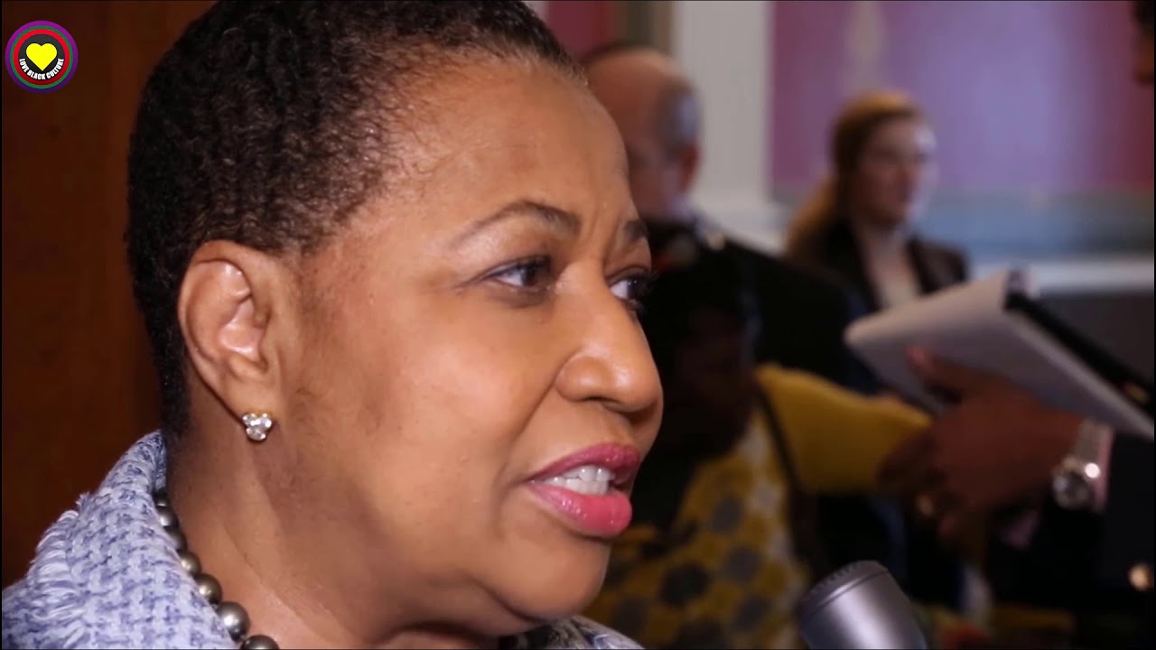 Carol Mosley Braun Becomes First Black Female Senator | This Week in ...