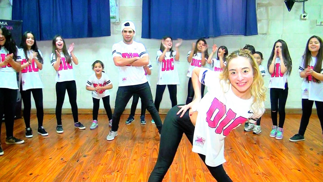 Carnaval- Reggaeton by Dance is convey (HD) - YouTube