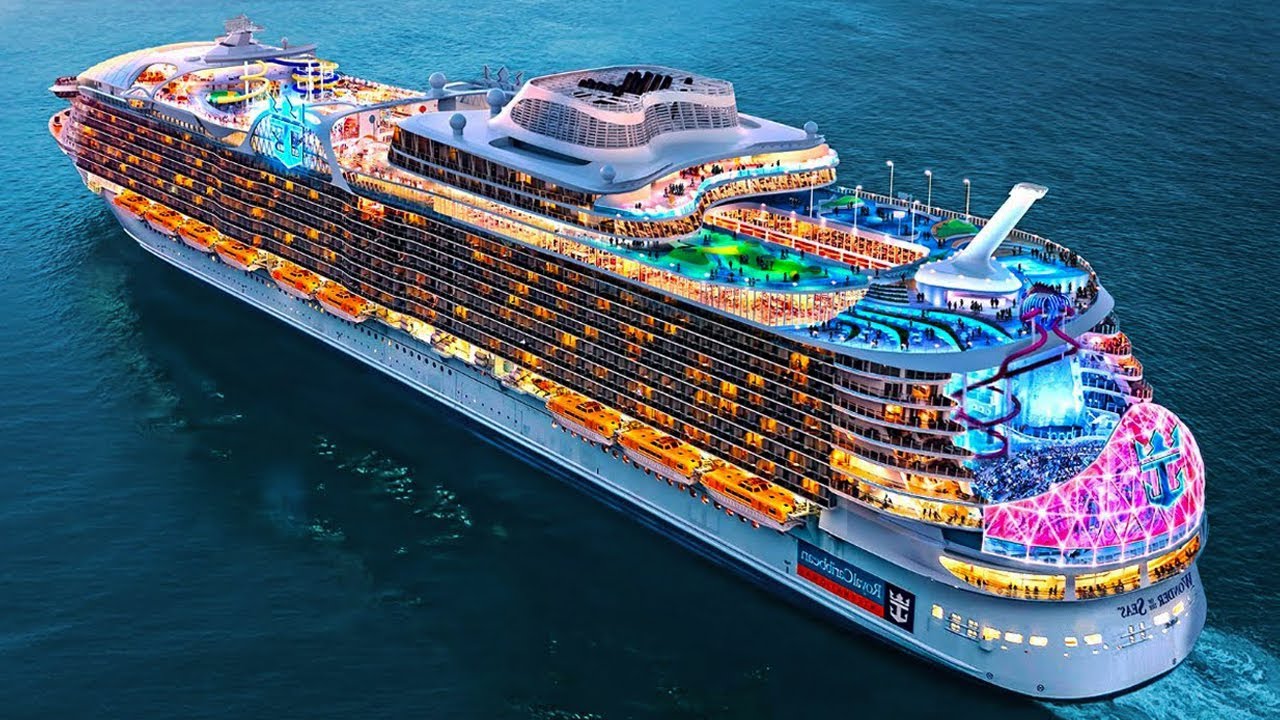 Top 10 Cruceros Más Lujosos Del Mundo - YouTube