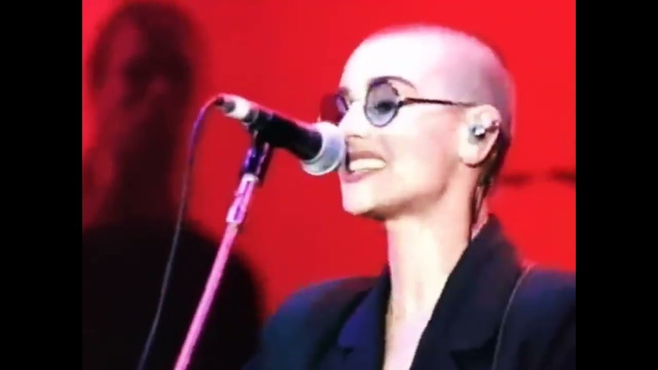 AMVR SINÉAD O'CONNOR THE EMPEROR'S NEW CLOTHES LIVE 1990 FULLY ...