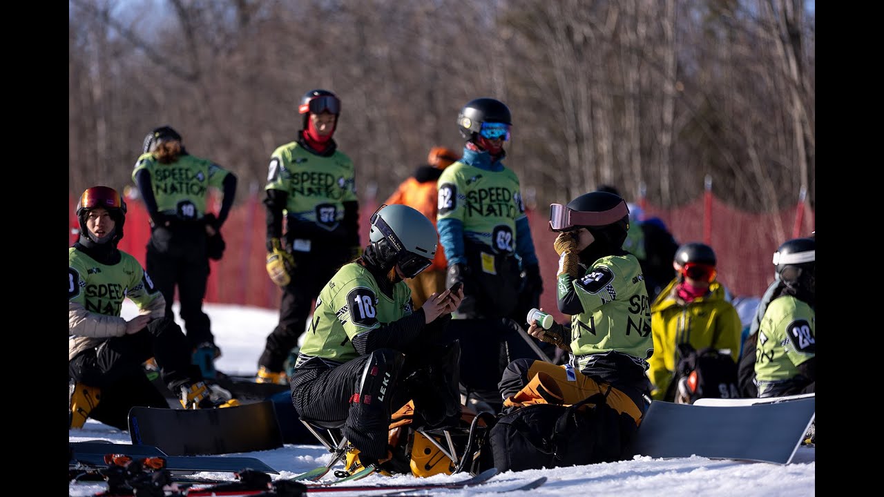 Snowboard Racing at Alpine - YouTube