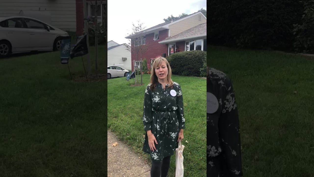 Door knocking with Charissa Liller for Judge - YouTube