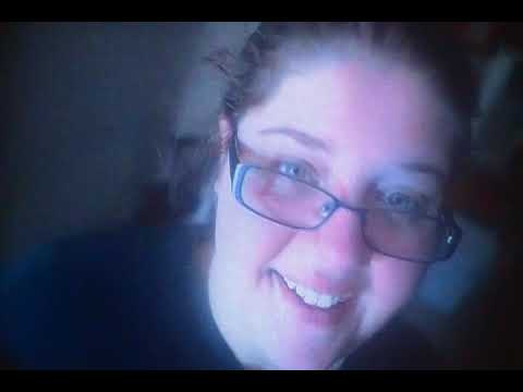 Kidbehindacamera Reaction: TINA VS. JENNIFER - YouTube
