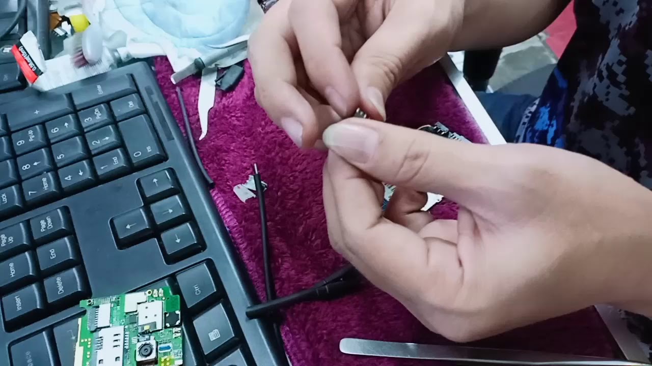 D.I.Y USB JIG{autoboot} for SPD CHIPSET VERY USEFUL.... - YouTube