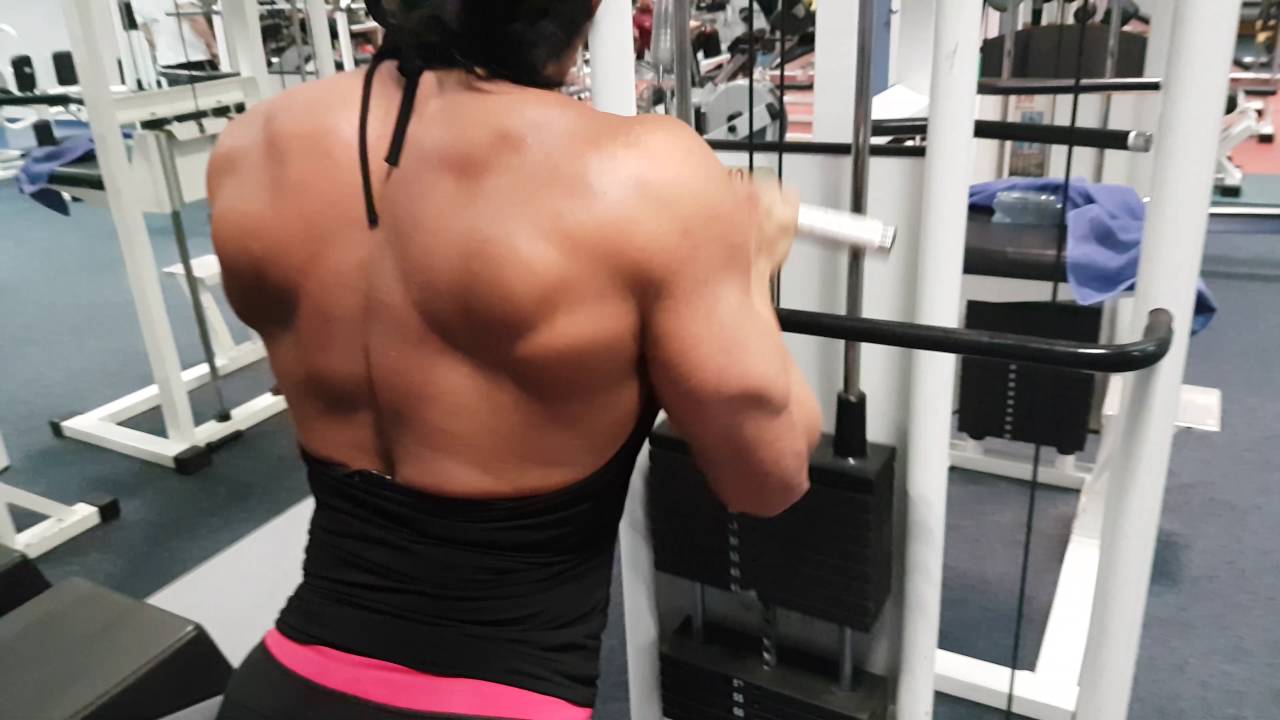 Renata Hronova, Women's physique IFBB, workout triceps, trénink triceps ...