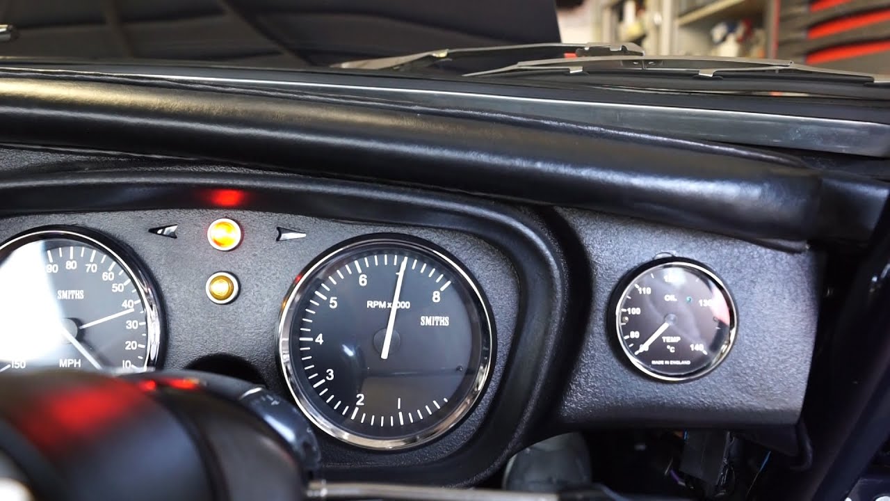 MGB Race Engine Start Up and Running to 7000rpm B-Series 1843cc - YouTube
