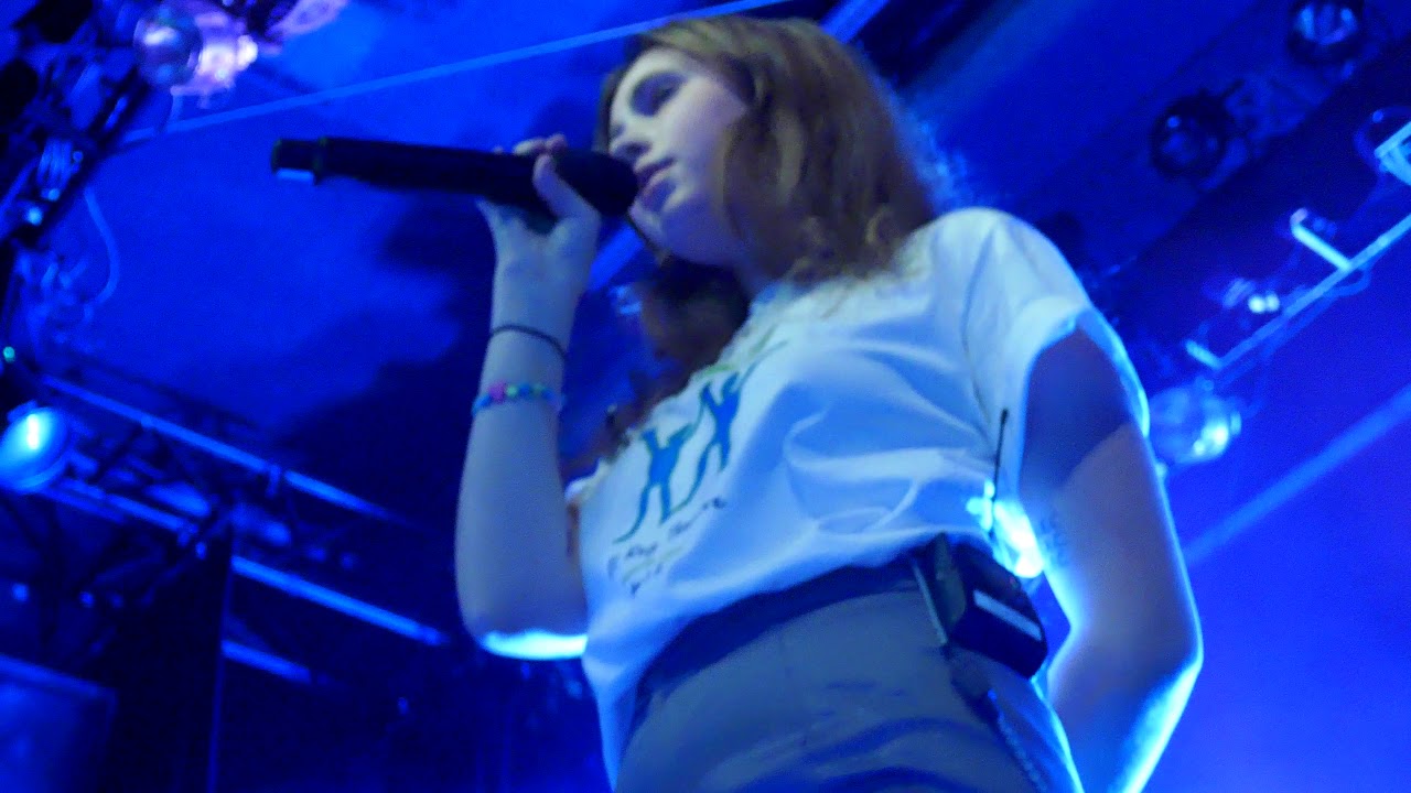 Clairo - Flamin' Hot Cheetos LIVE HD (2019) Los Angeles El Rey Theatre ...