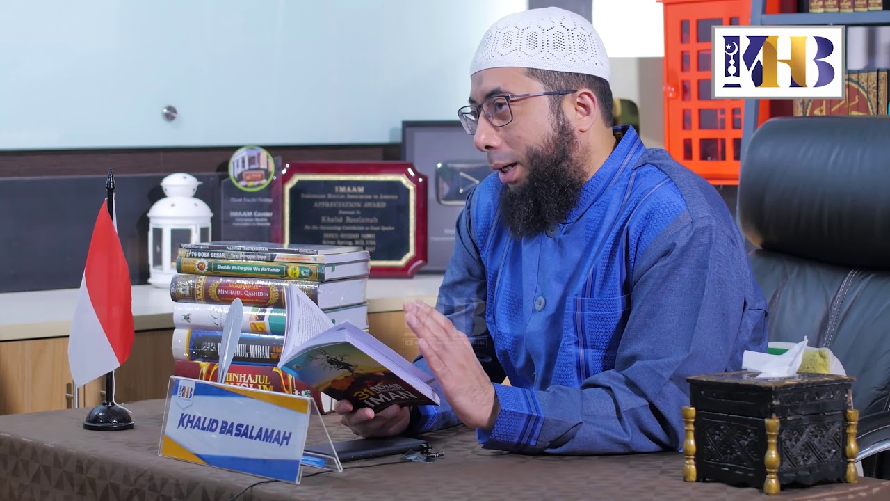 UST KHALID BASALAMAH " thema Banyak Tertawa" - YouTube