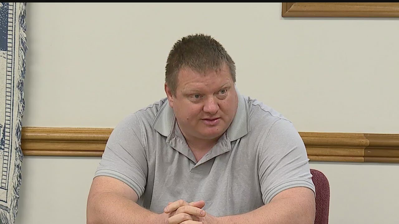 Board welcomes new trustee with 'distinct advantage' - YouTube