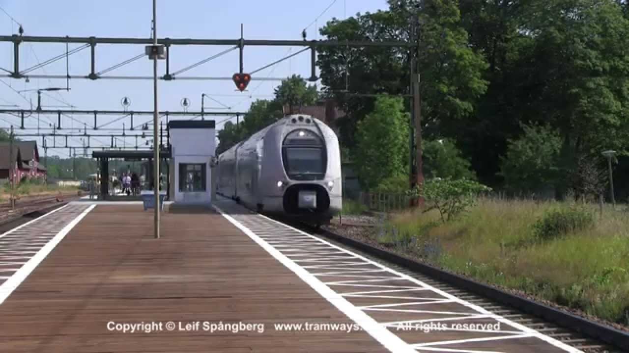SJ X40 trains at Knivsta, Sweden - YouTube