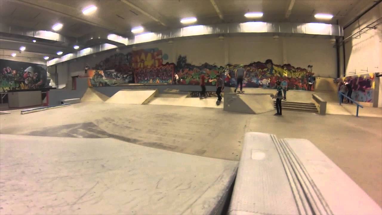 WE ARE MONGO SKATE CREW! - YouTube