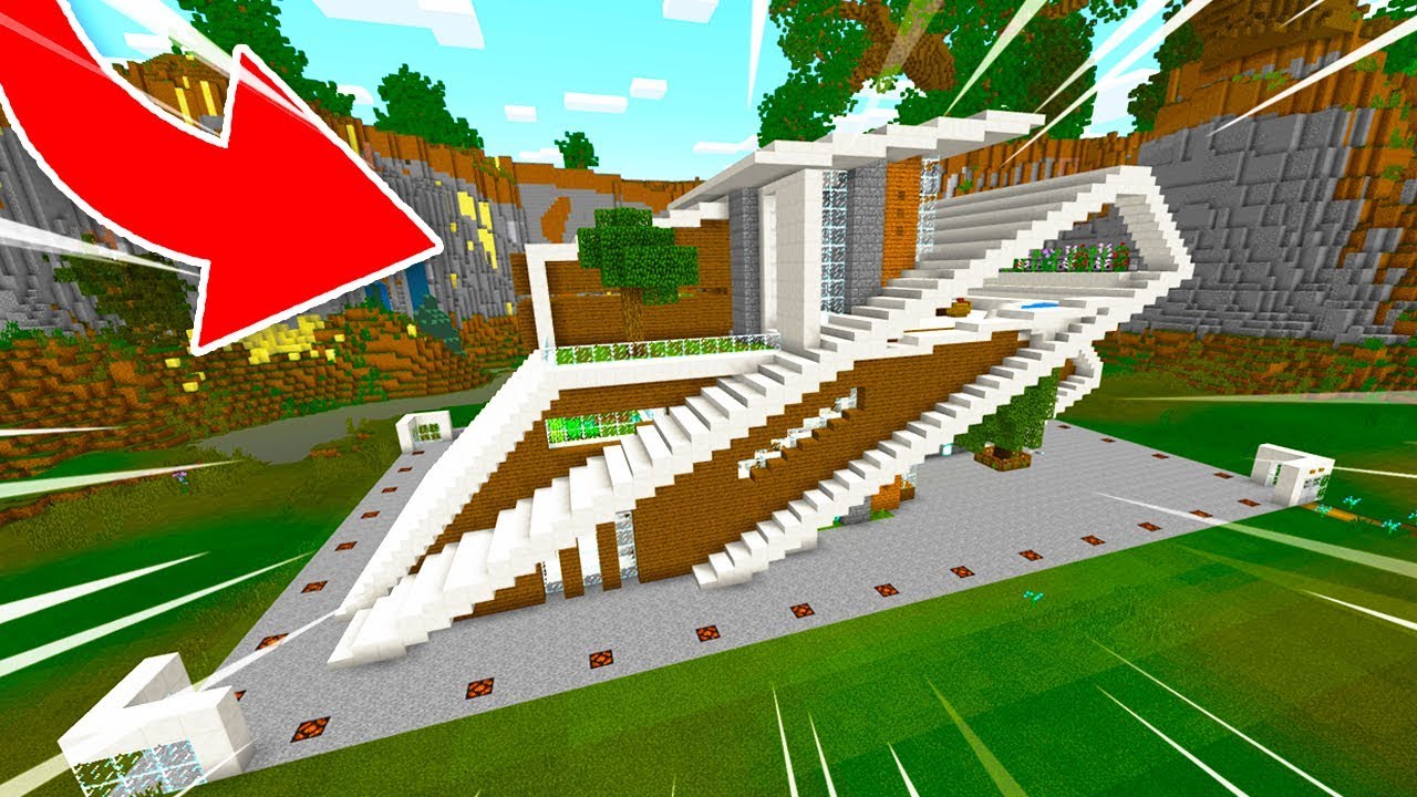 WORLD'S MOST INSANE MINECRAFT REDSTONE HOUSE - YouTube