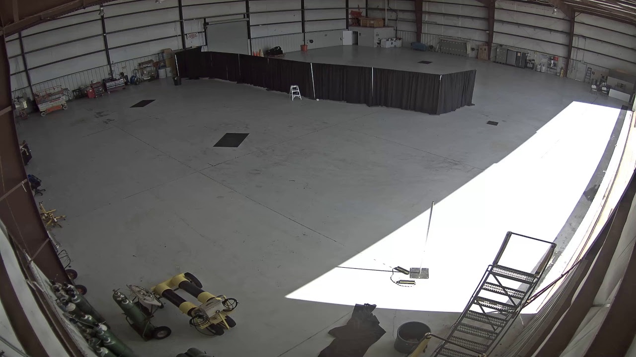 University Air Center - bulk hangar - YouTube