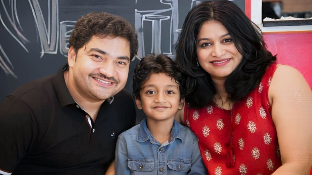 Agneepath's Young Amitabh Bachchan Master Manjunath With His Wife, and Son | Parents | Biography ...