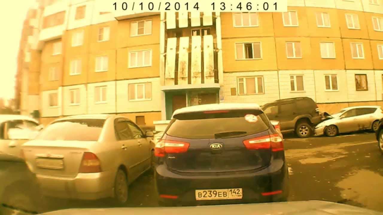 Parallel Parking Fail || ViralHog - YouTube