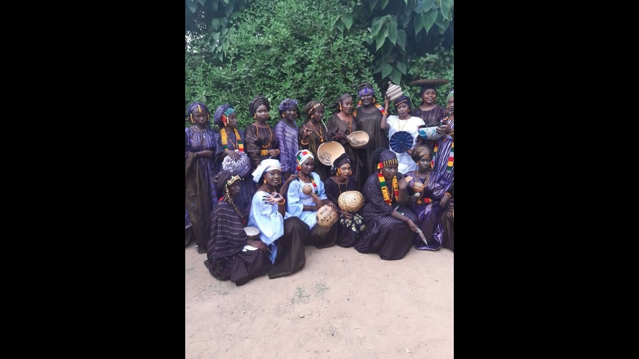 ÉMISSION: SONINKARA SUNKÉE avec les jeunes filles de Diawara - YouTube
