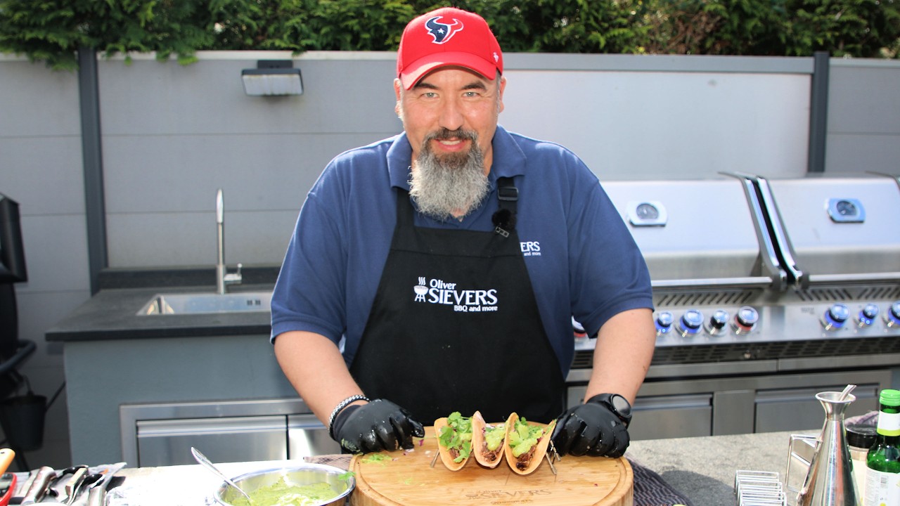 BEEF SHORT RIB TACOS - Gill & Talk mit Grillweltmeister Oliver Sievers ...