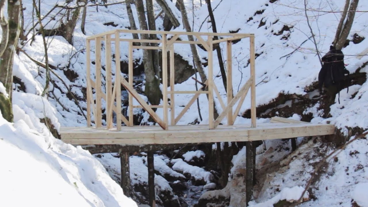 Building a house over a stream. I build alone - YouTube