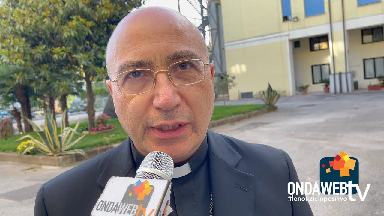 Premio Buone Notizie. Il vescovo Pietro Lagnese - YouTube
