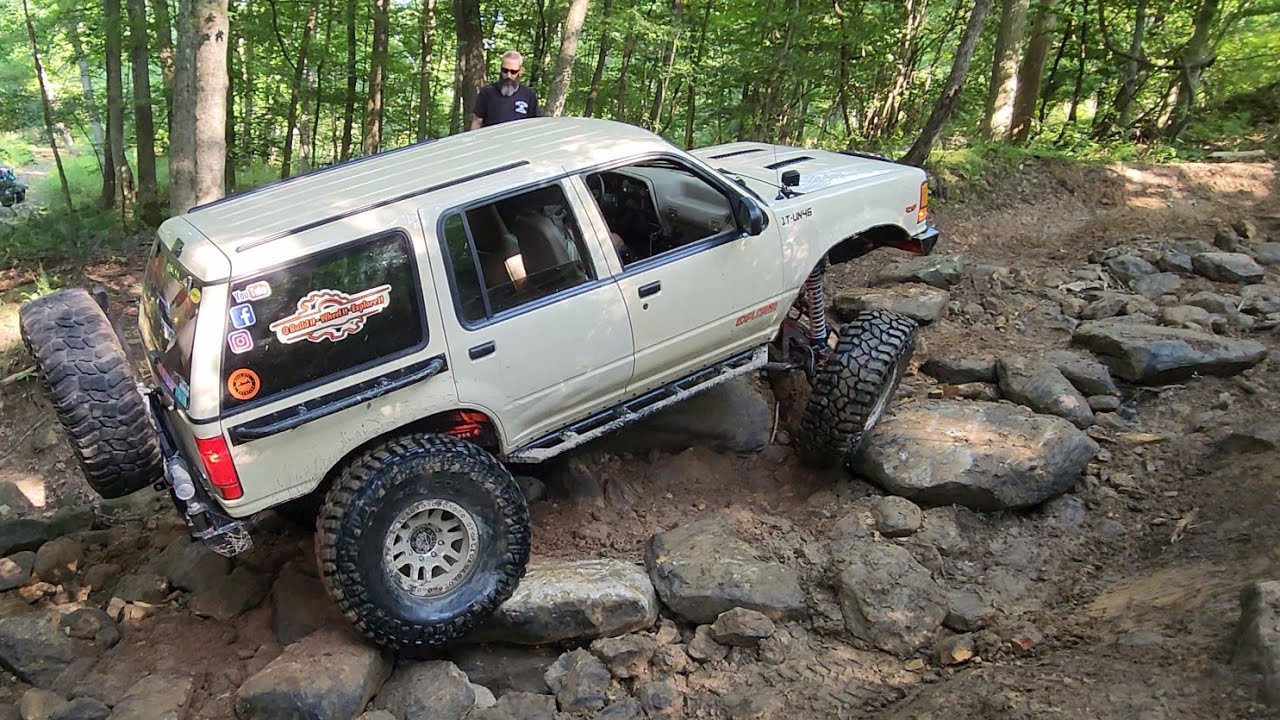 Wheeling Rock Crawling Bronco Explorer and Jeeps! 4x4 V8s 40s Tons of ...