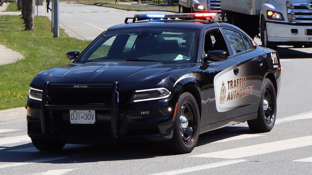 Vancouver Police Traffic Authority Charger & F150 At the BMO marathon ...