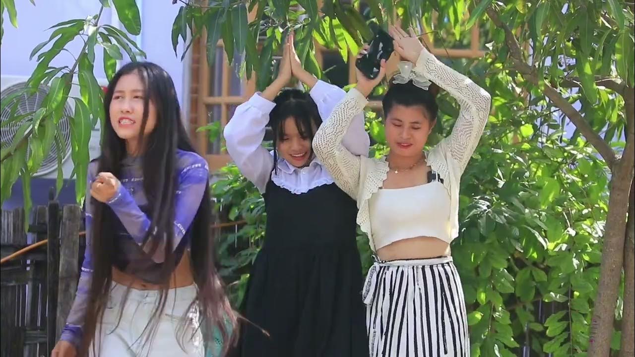 အကြီးဆိုတာ အငယ်တွေအပေါ် နွေးထွေးရတယ် 🤣 Youtube