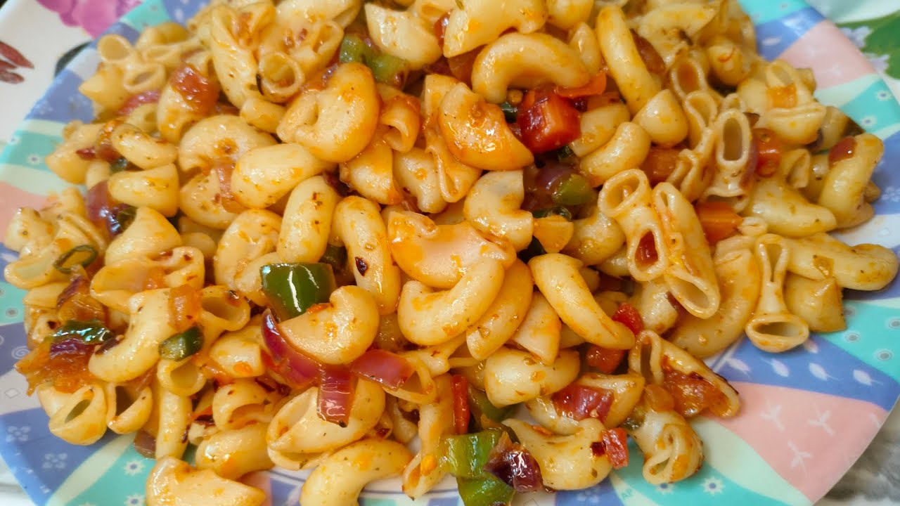 Spicy Chilli Macroni in 5 minutes Recipe - YouTube
