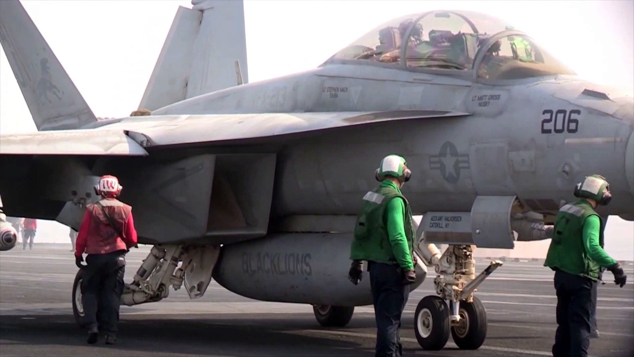 Aircraft carrier Flight Deck operations - YouTube