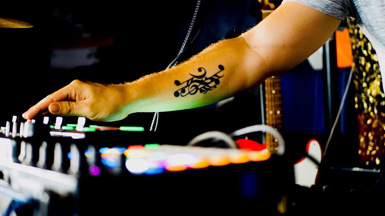 Boss RC-505 Live Looping Multi-Instrumentalist Reinhardt Buhr ...