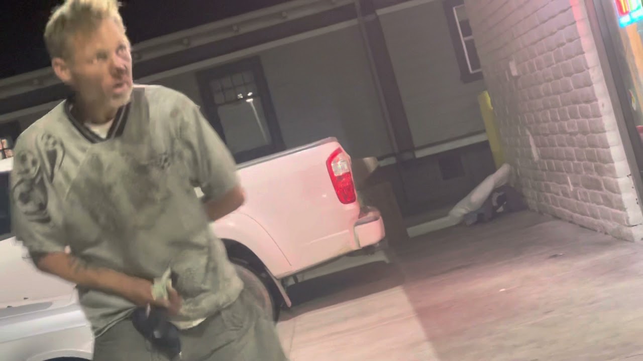 OMG!!! Look at this”TWEAKER” on “METH”!!!LOL,TWEEKED - YouTube