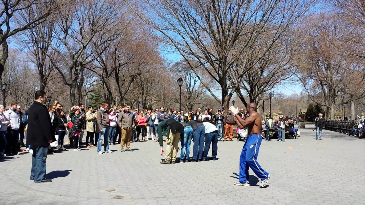 New York Central Park street performers 1 - YouTube