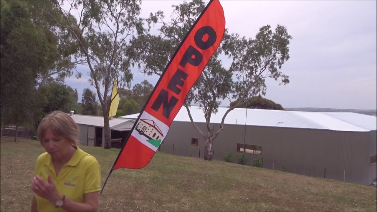 Quorn feather banner - YouTube