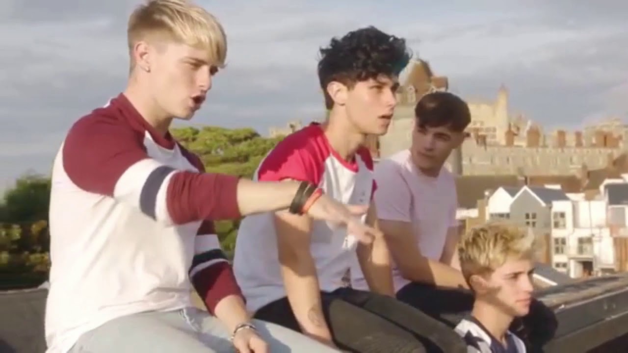 Andy fowler singing - YouTube