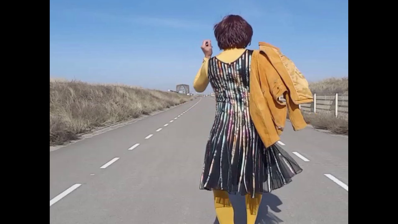 Video contessa Francesca di Parma 4th year celebration of her blog ...