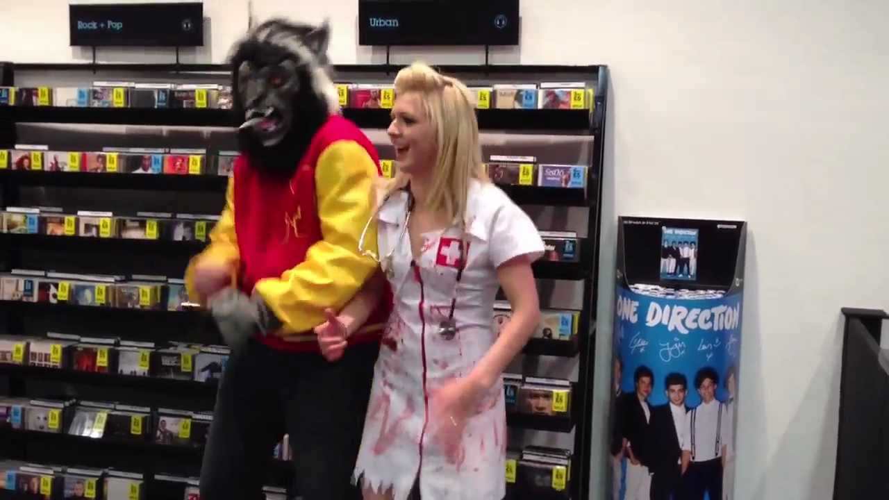 Michael Jackson Werewolf dances with Zombie nurse - YouTube