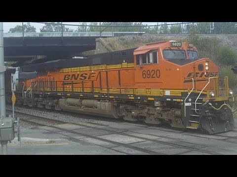 BNSF 6920 w/ CSX Power Leads Stack Train, 10/7/15 - YouTube