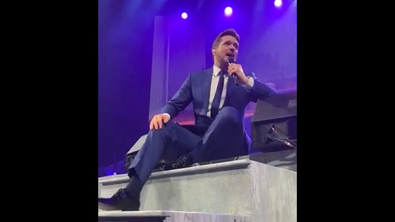 MICHAEL BUBLE SINGS FOREVER NOW LIVE IN CONCERT - YouTube