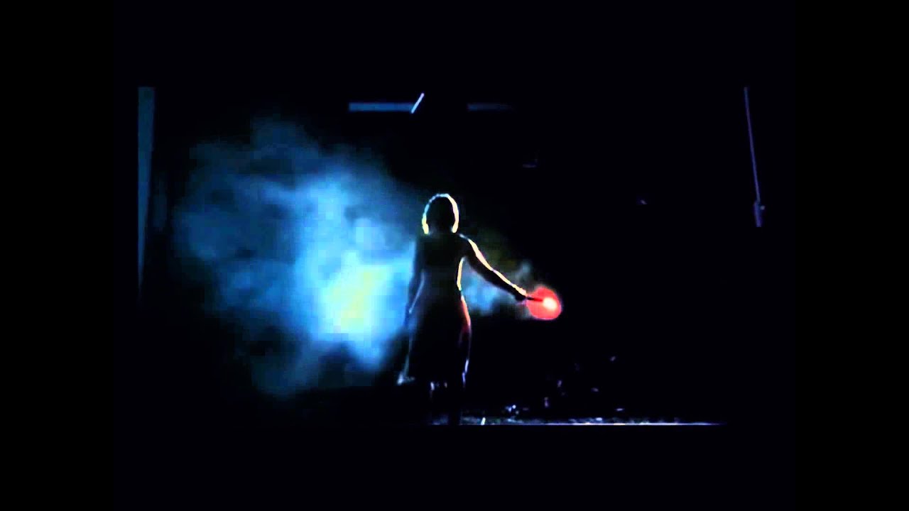 Claire invoca al T-Rex [Jurassic World scene] - YouTube