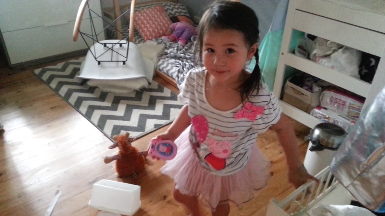 3 yrs tantrum : How I deal with 3yrs old daughter's tantrum - YouTube