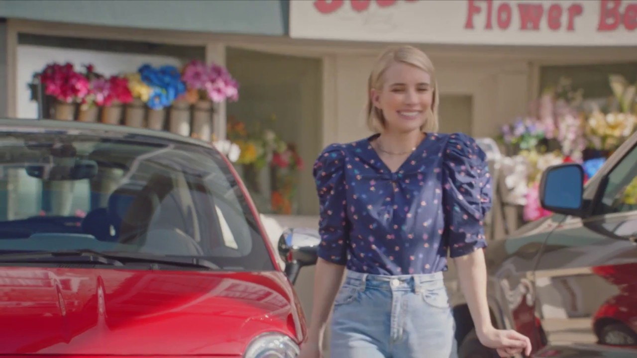 Fiat 500 featuring Emma Roberts - Parking Lot Commercial Tv - YouTube