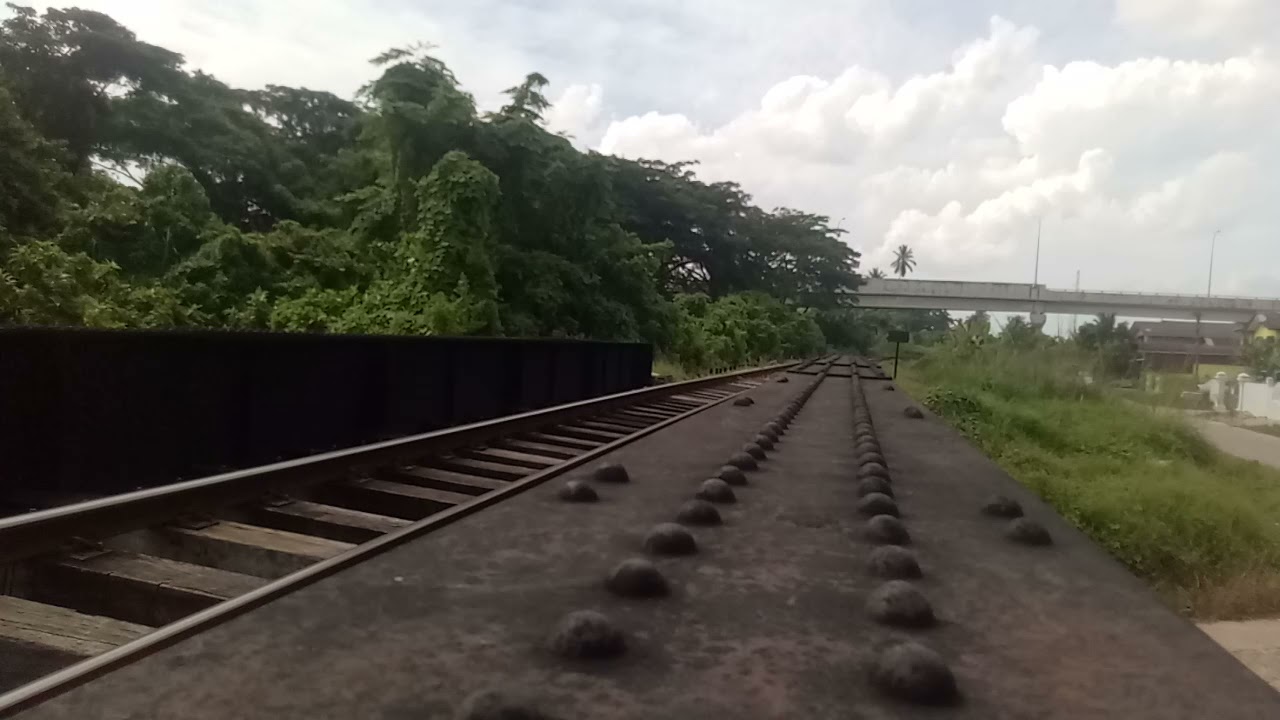 diesel multiple unit (dmu) #KTMB - YouTube