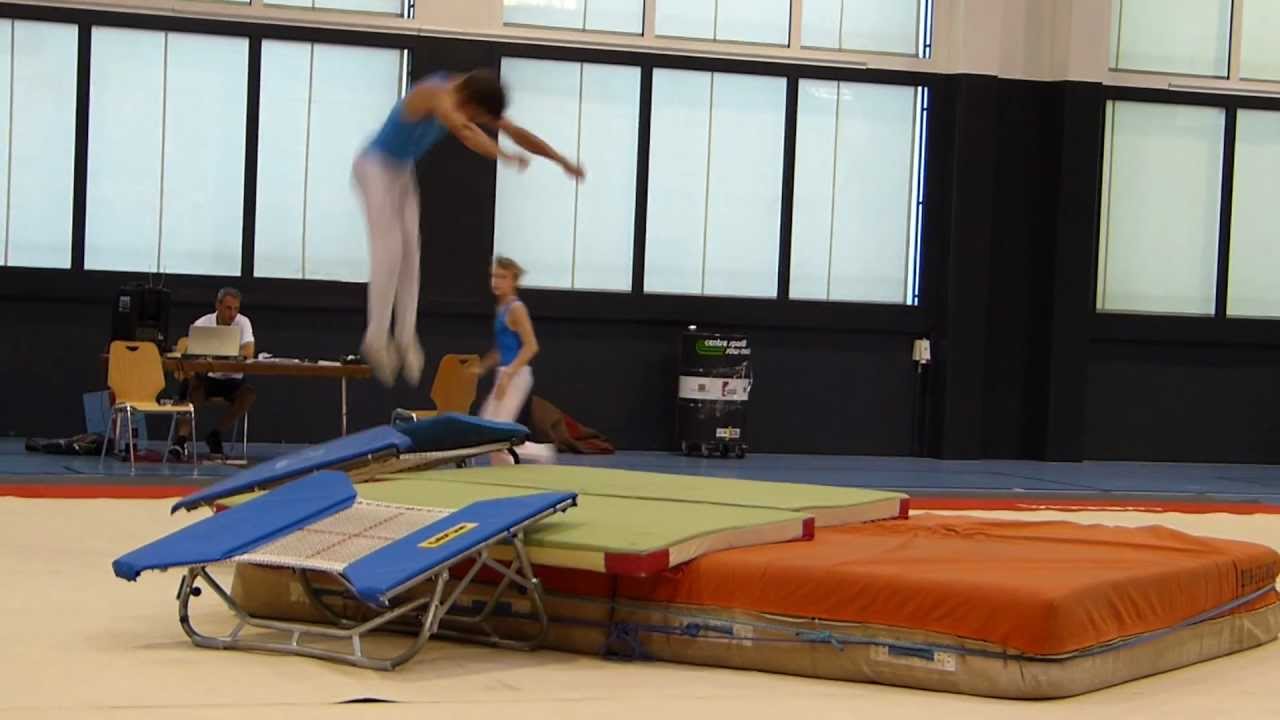 Gymnastique artistique garçon saut - 125e Chêne Gymnastique - YouTube
